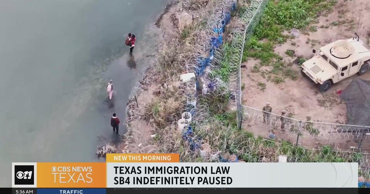 Texas' illegal immigration law on hold–again - CBS Texas