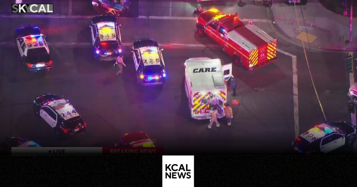 LASD deputy hospitalized, suspect shot after crash in Lakewood - CBS ...