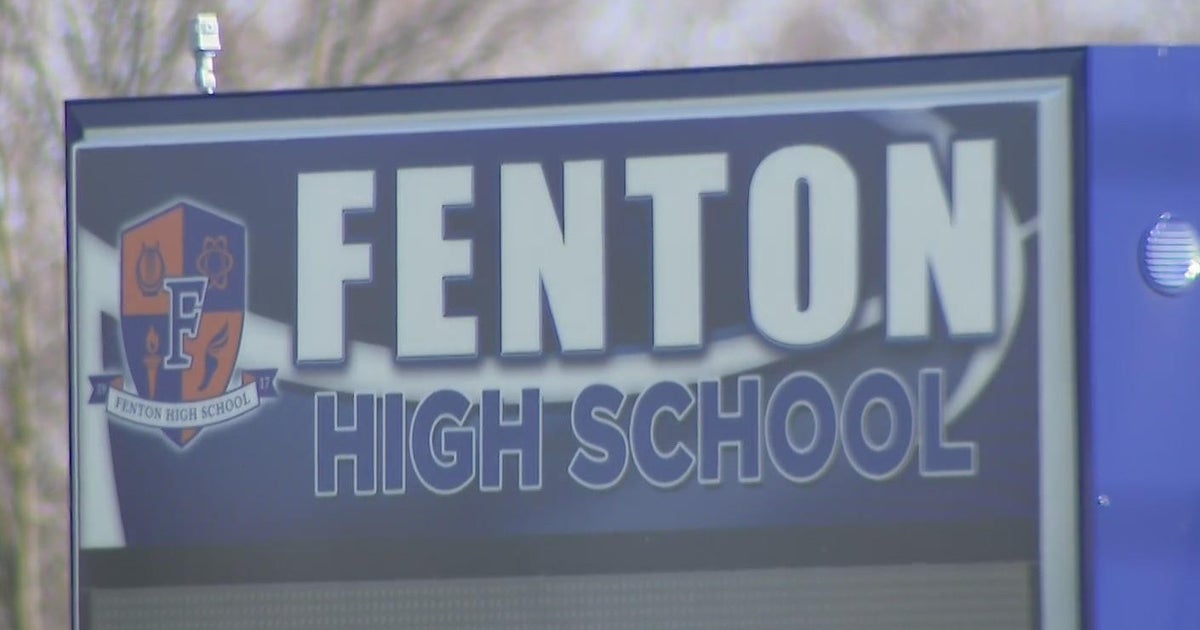Village president calls for resignation in Fenton High School teacher ...