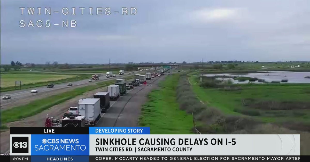 Sinkhole on Interstate 5 in Sacramento County causes delays - CBS ...