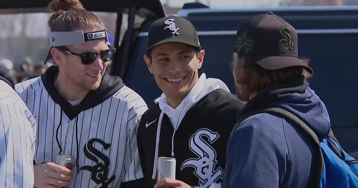 Chicago White Sox fans revel in hope, excitement hours before Opening ...