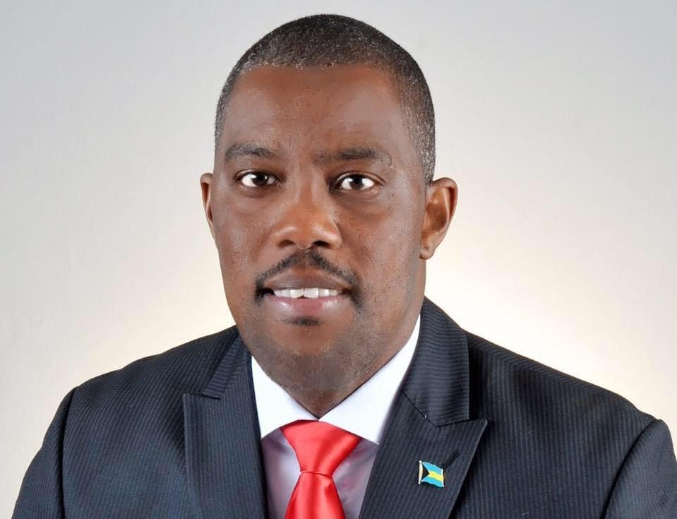 Well-known politician shot dead while fleeing masked gunmen, Bahamas ...