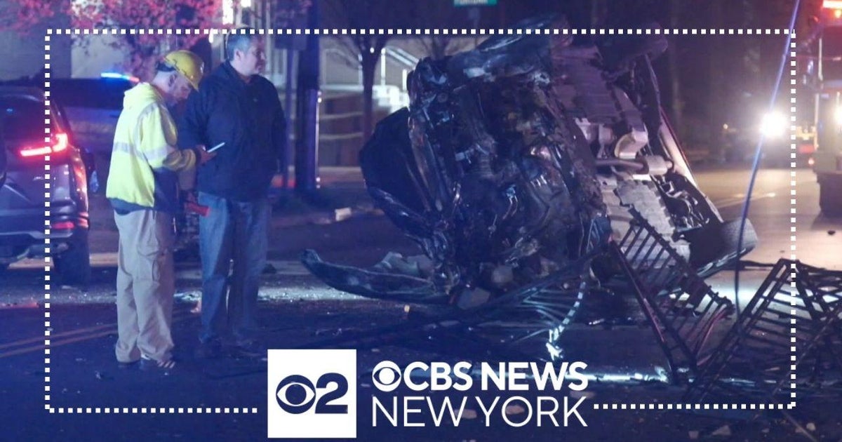 Man pulled from mangled car after Newark shooting - CBS New York