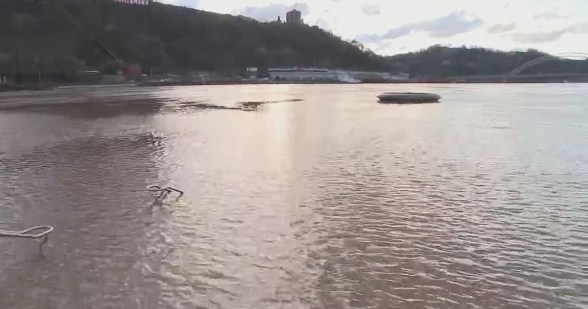 Pittsburgh's Point State Park submerged by rising rivers - CBS Pittsburgh