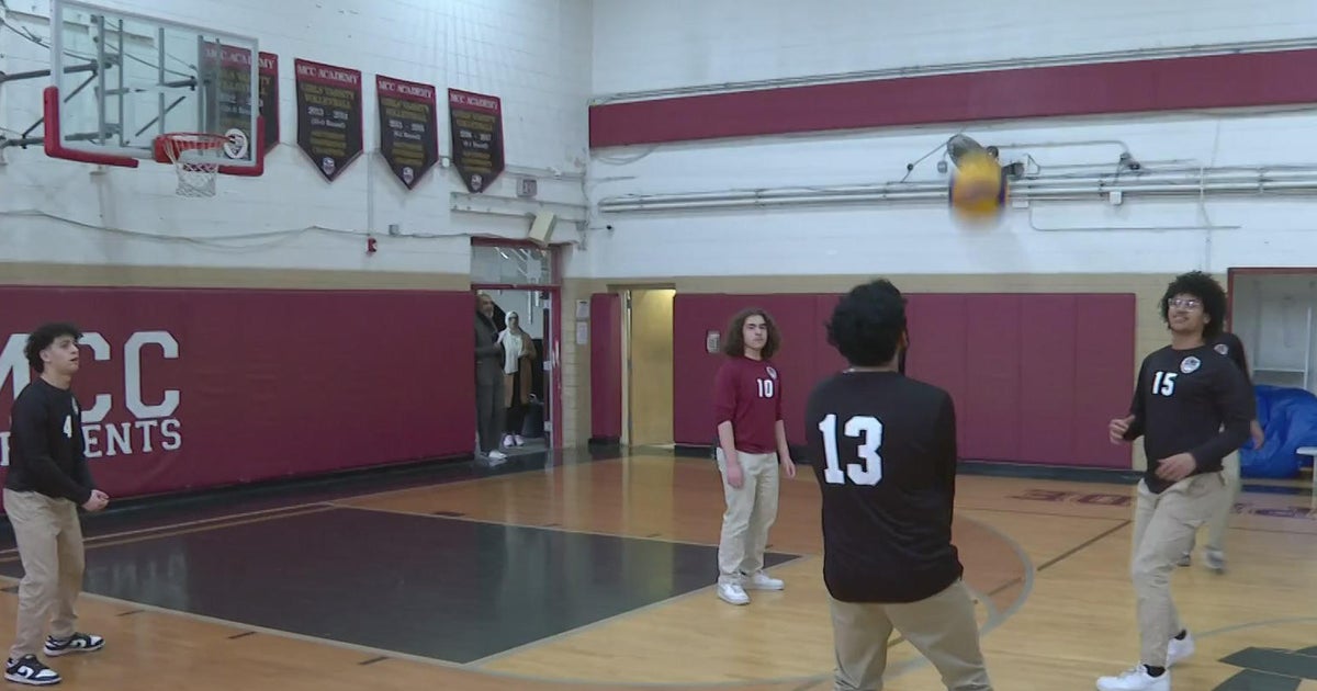 MCC Academy student athletes balance sports during Ramadan - CBS Chicago