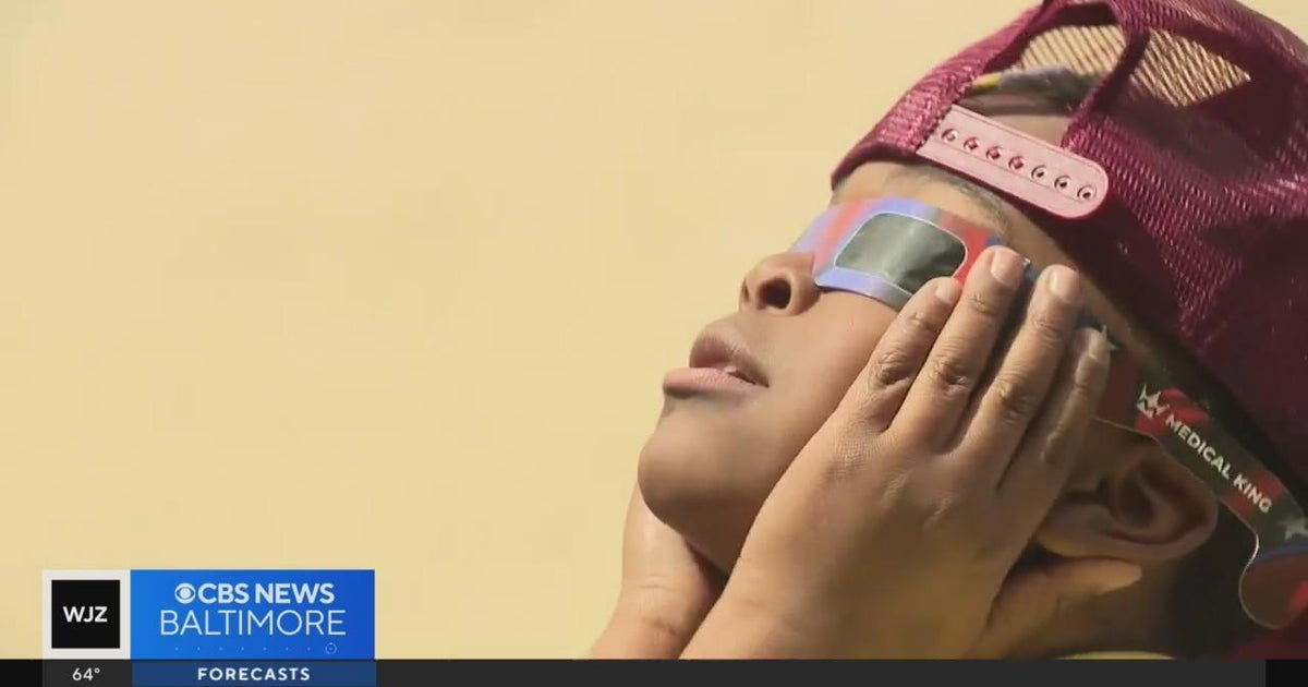 Baltimore students experience vision of partial solar eclipse - CBS ...