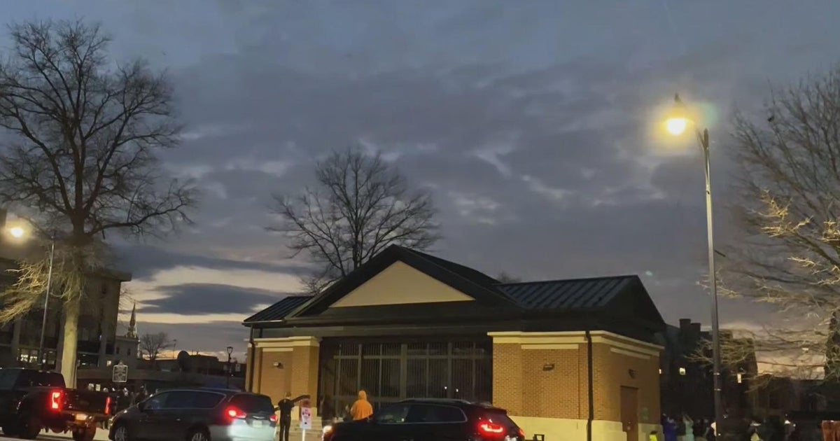 Western Pennsylvania watches the eclipse, with Erie in the path of ...
