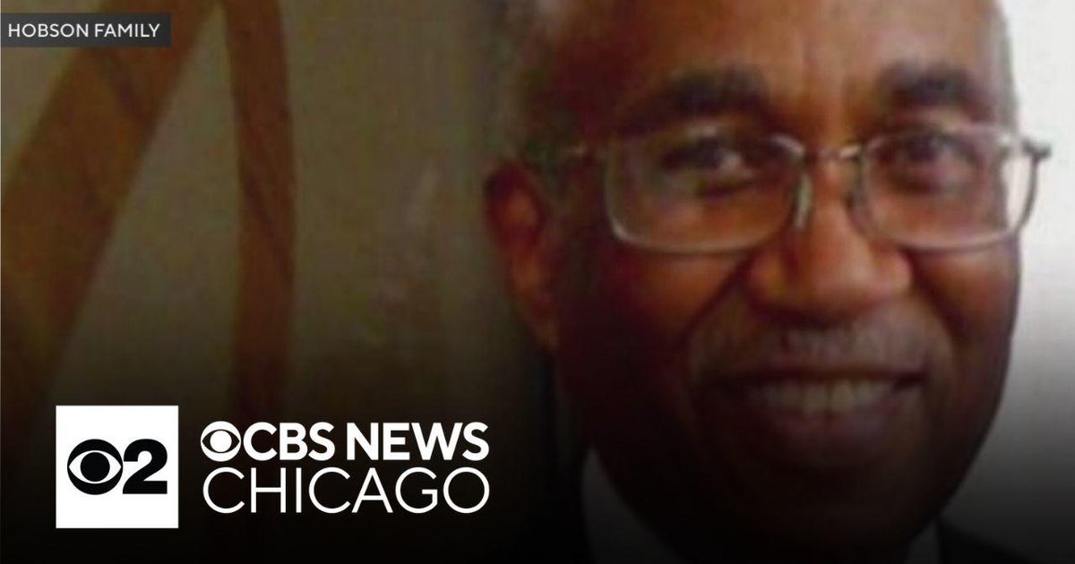 Officers honored for solving the murder of Chicago resident - CBS Chicago