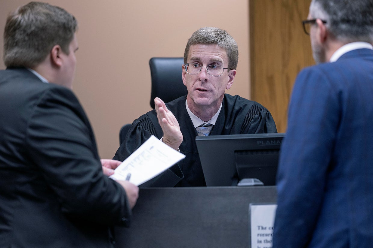 Images from Nicolae Miu's Apple River stabbing trial