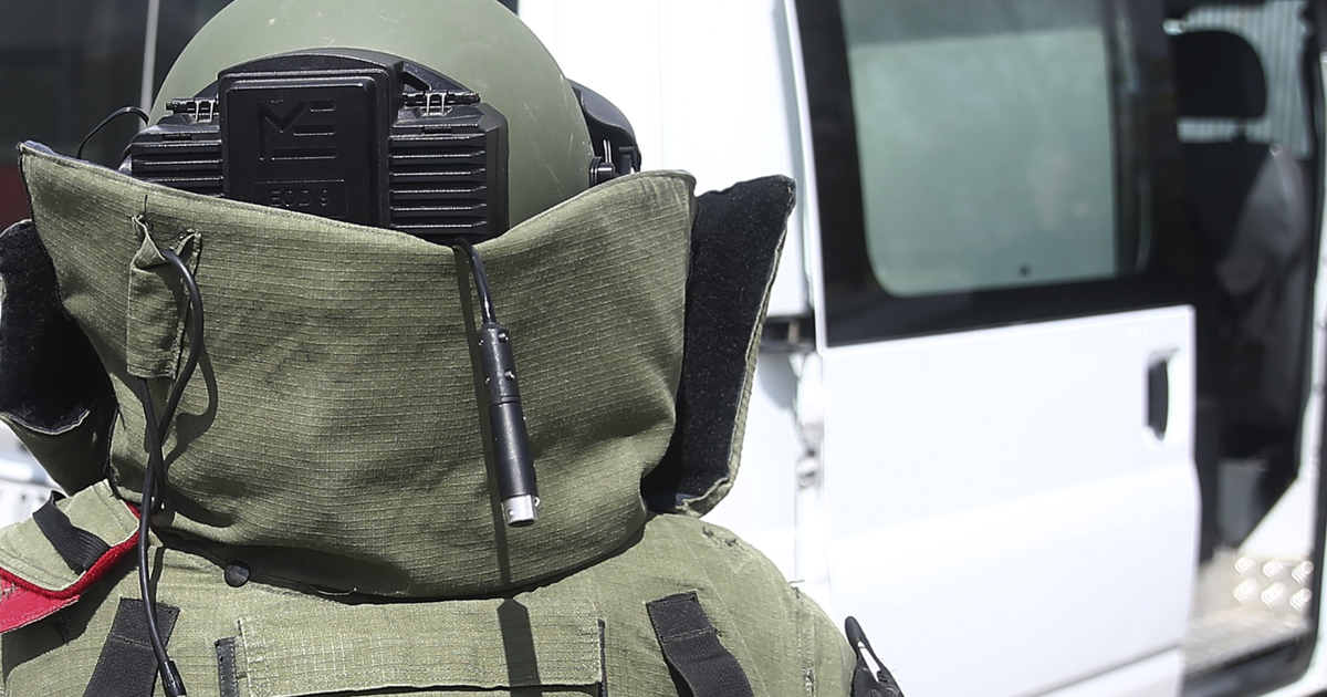 Live artillery shell found buried in North Texas backyard, area ...