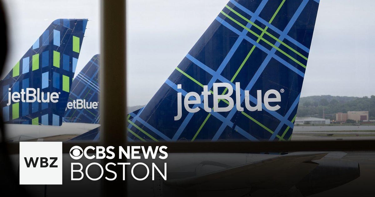 JetBlue flight to Boston aborts takeoff after close call at Reagan ...