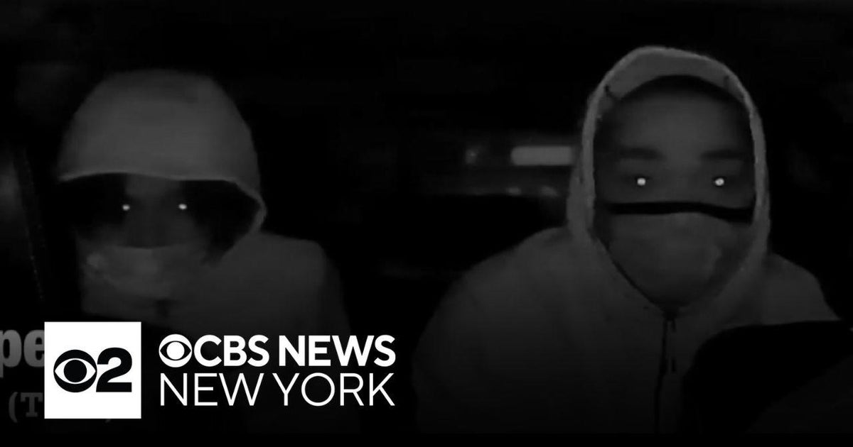 Video shows suspects accused of stealing cell phones from ride-share ...