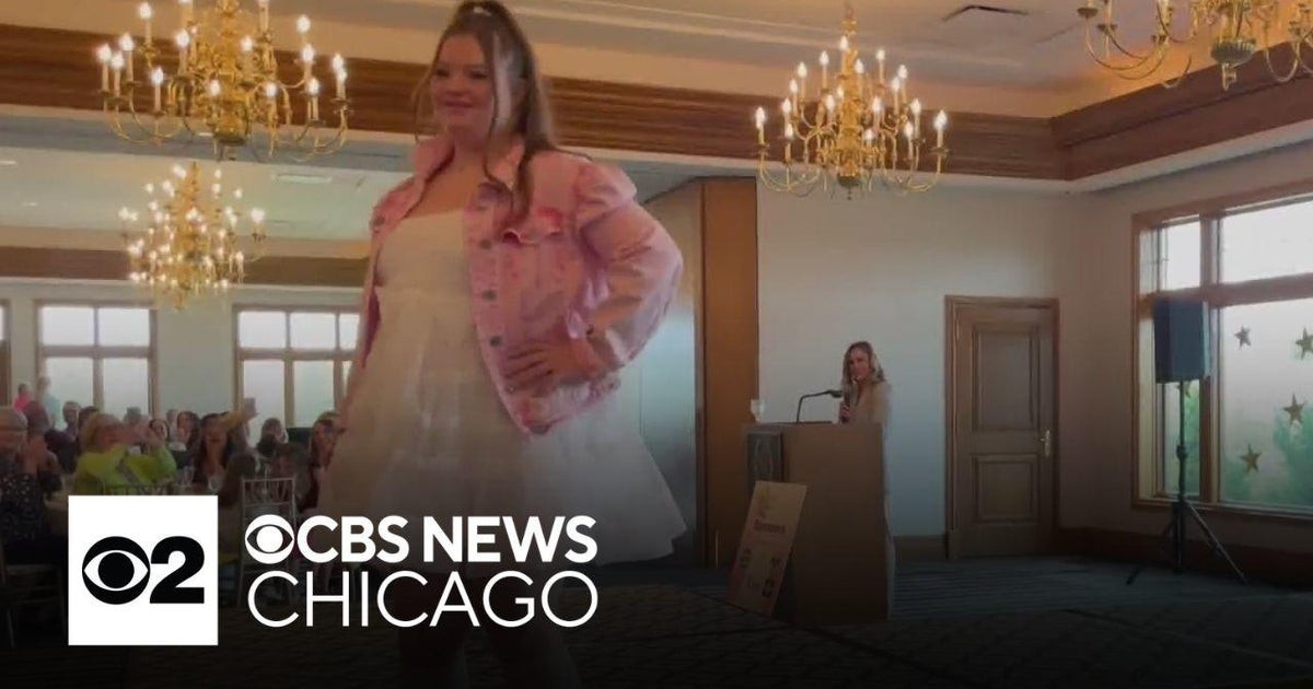 Gigi's Playhouse holds spring fashion show - CBS Chicago
