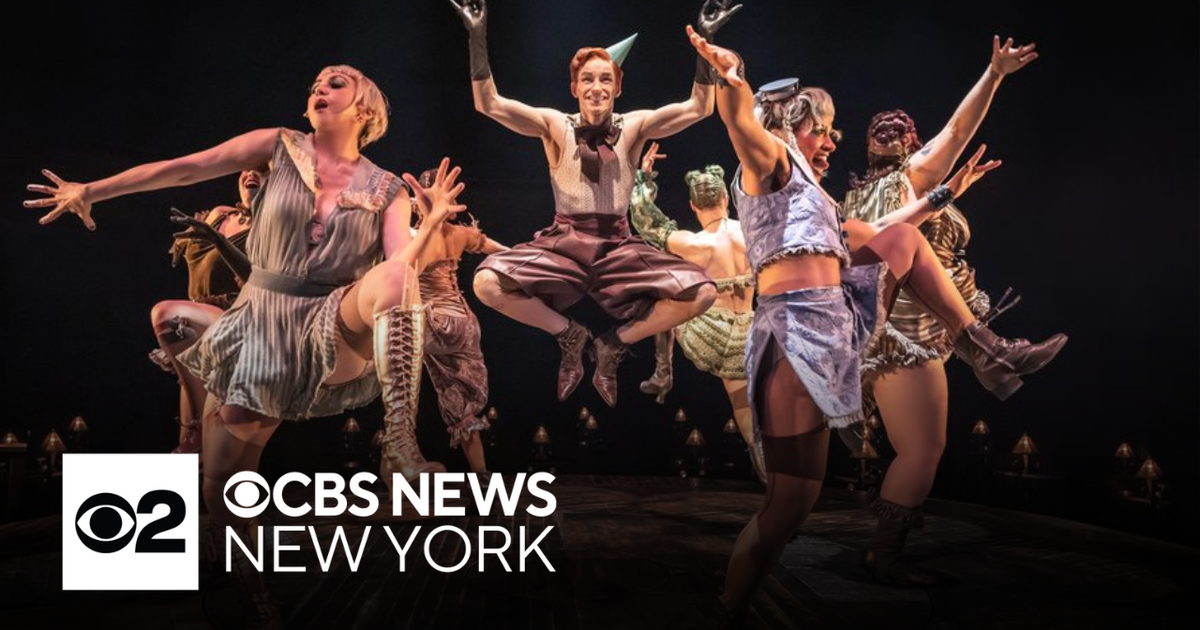 Broadway's "Cabaret" captures audiences in new revival - CBS New York