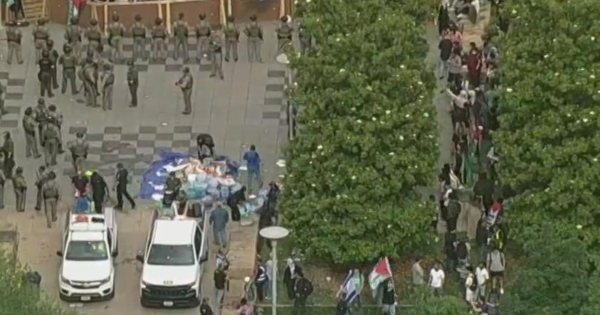 UT Dallas protests are broken up by law enforcement - CBS Texas