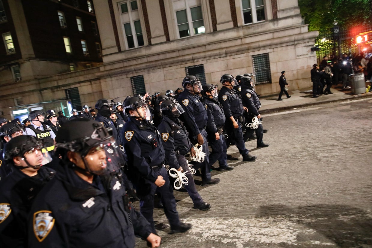 Columbia University protesters taken into custody after police enter ...