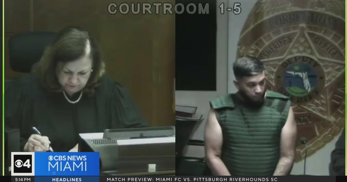 No bond for stabbing victim caught on video shooting at offender - CBS ...