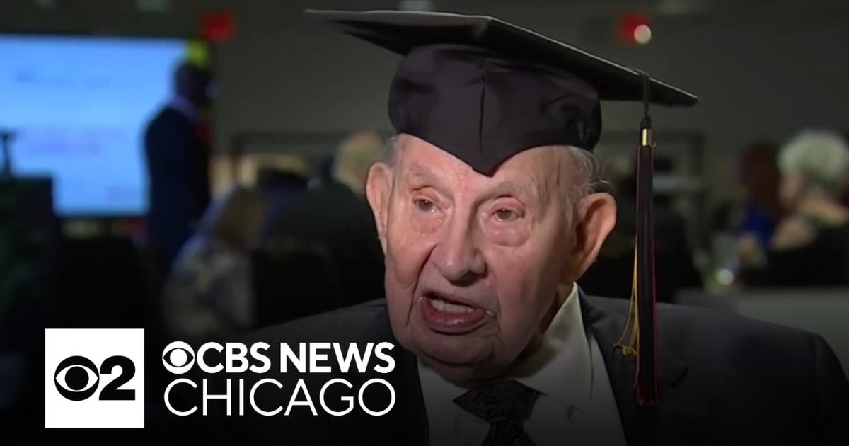 100-year-old veteran finally gets college graduation ceremony after six ...