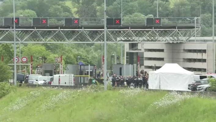 Escaped Prisoner news - Today’s latest updates - CBS News