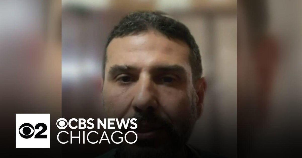 Doctor who treated Sen. Duckworth in Iraq is now trapped in Gaza - CBS ...