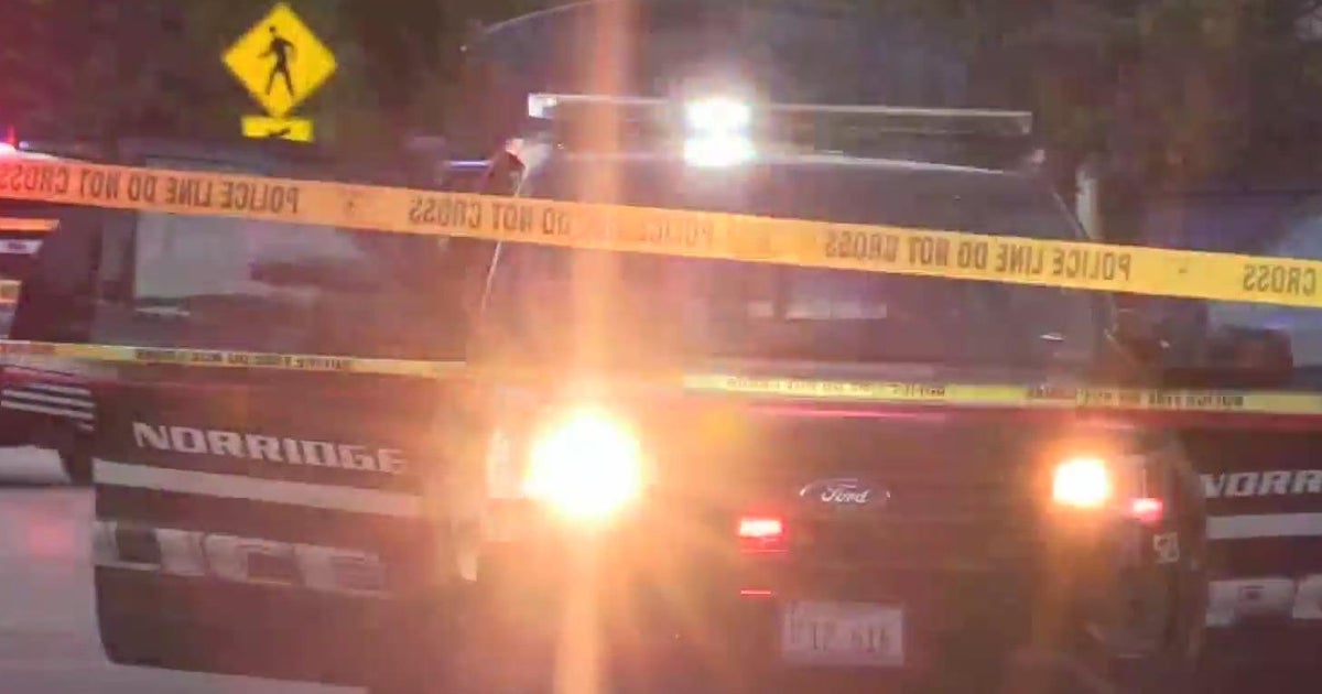 Officer stabbed while transporting suspect to jail, Norridge Police say ...