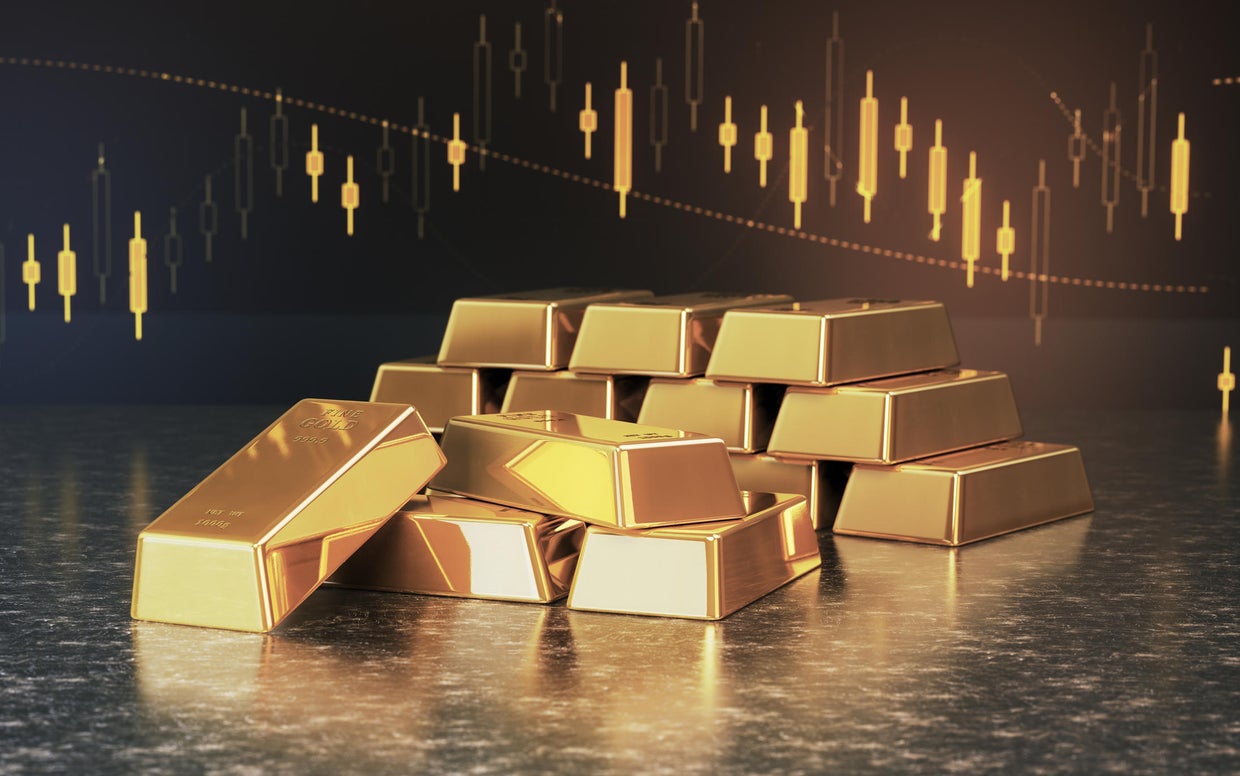 Gold prices hit a new record high: 5 moves to make now - CBS News