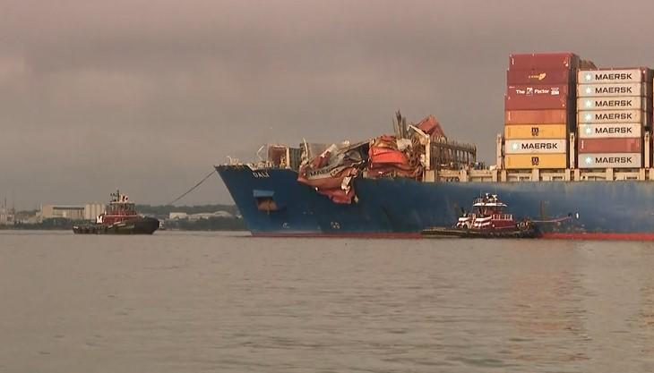 SLIDESHOW: Up-close photos of damage to Dali as ship leaves Key Bridge ...