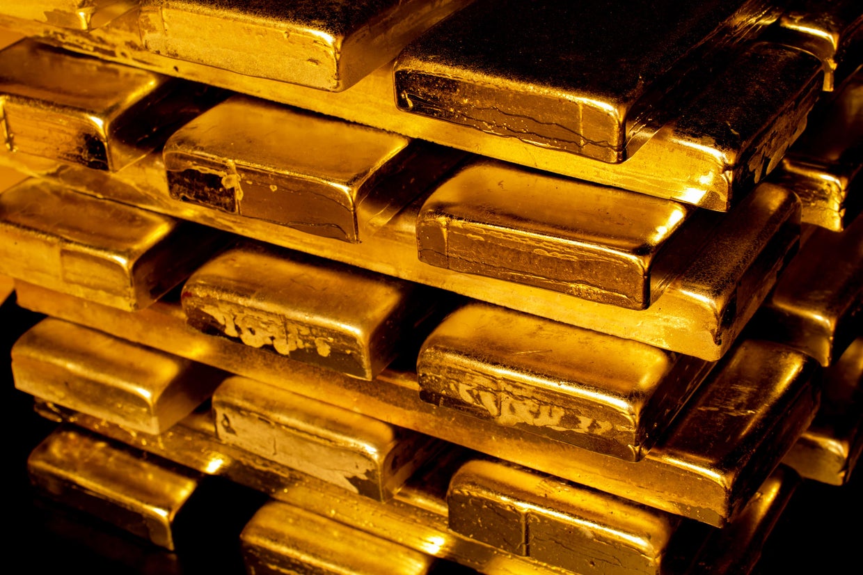 Should I buy gold coins and bars online or in person? - CBS News