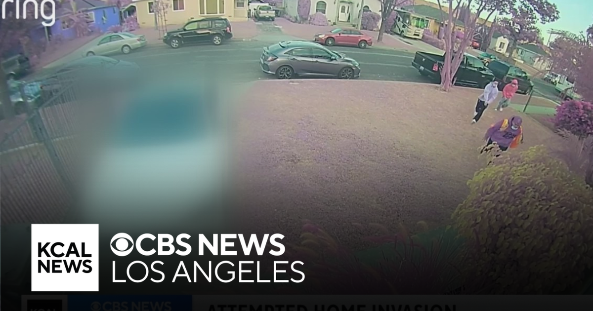 Terrifying attempted home invasion caught on camera in Whittier - CBS ... Terrifying attempted home invasion caught on camera in Whittier - CBS ...