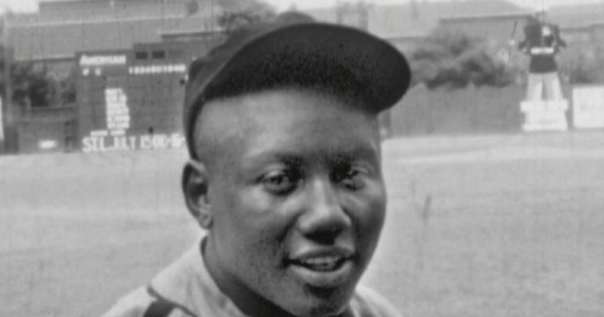 Josh Gibson becomes MLB career and season batting leader - CBS Pittsburgh