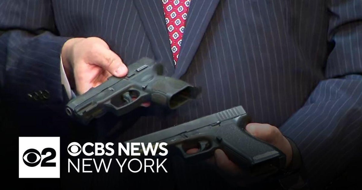 Brooklyn DA announces indictment of 18 suspected Bloods gang members ...