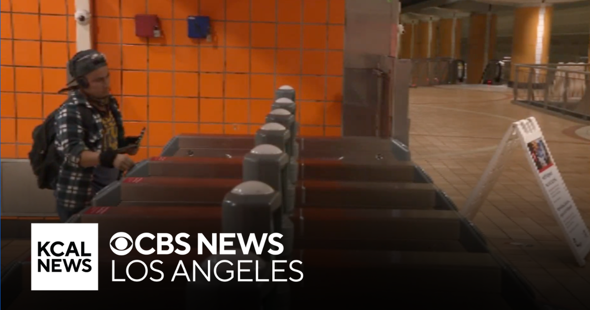 Metro's "tap-to-exit" program hopes to increase passenger safety and ...