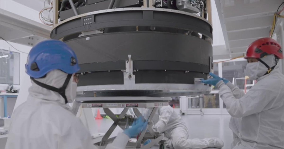 World's largest digital camera makes trek from SLAC National ...