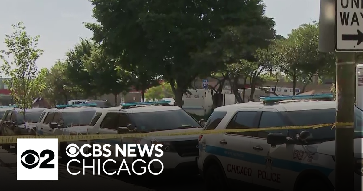 SWAT situation underway on Chicago's South Side after report of a man ...