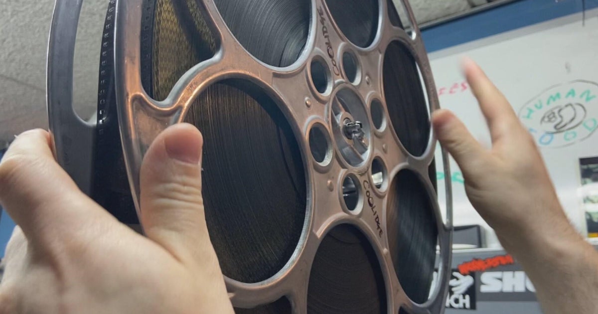 Coolidge Corner Theater keeps vintage film experience despite new ...