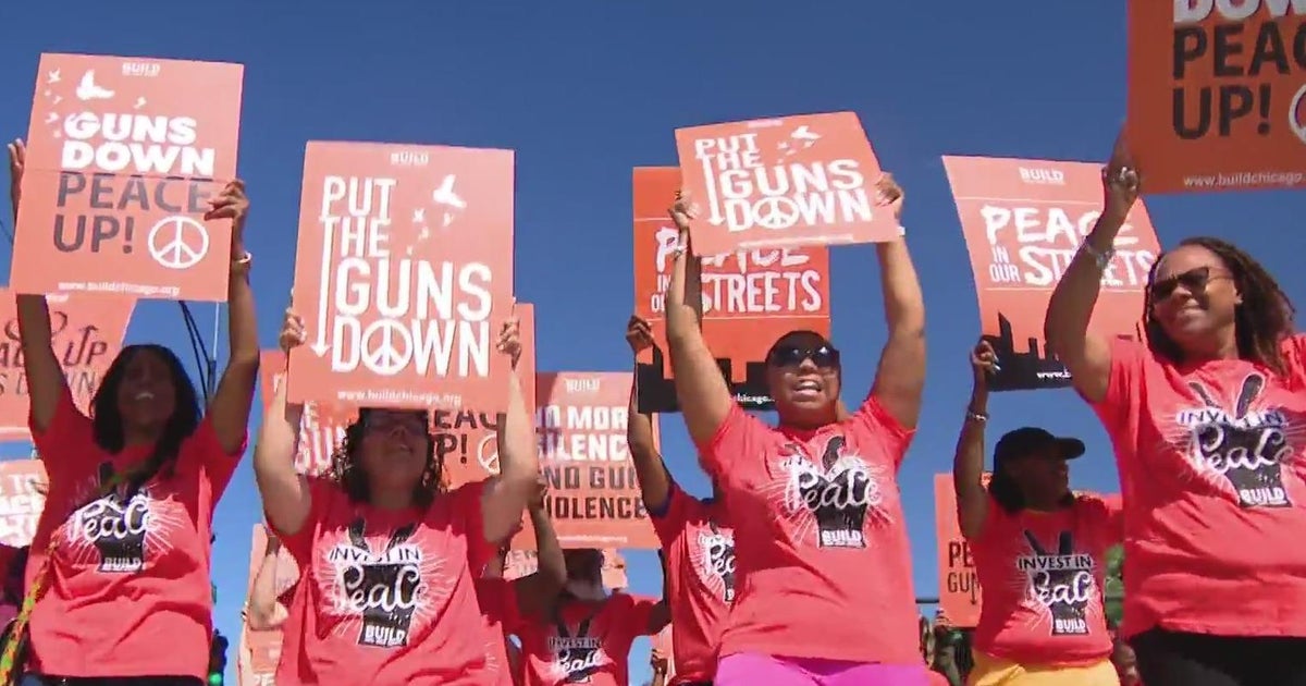 Teens march to shine a light on National Gun Violence Awareness Day ...