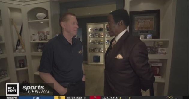 Hershiser Opens Legends Attic In Claremont Cbs Los Angeles