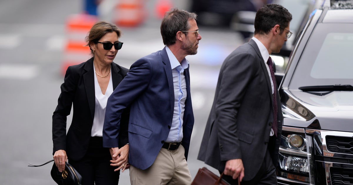 How Hallie Biden is connected to the Hunter Biden gun trial - CBS News
