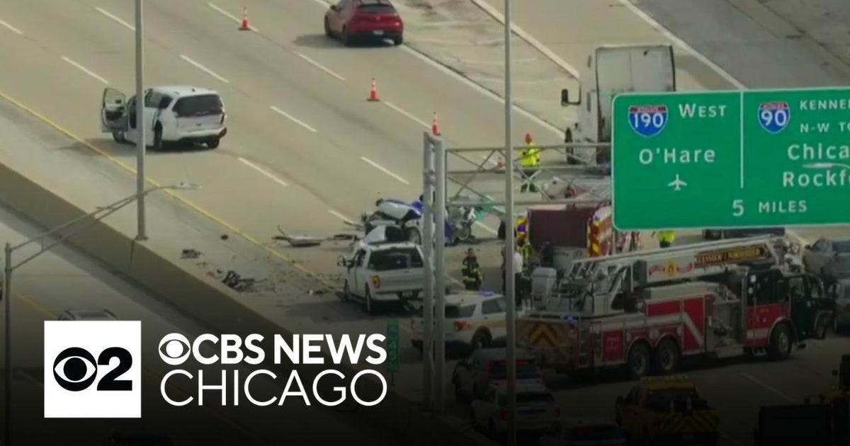 At least 1 person dead in crash on I-294 in Chicago suburbs - CBS Chicago