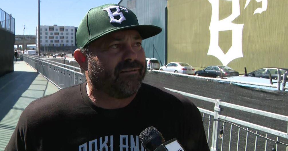 Game Day: World Series champion Aaron Miles is back in the game with ...