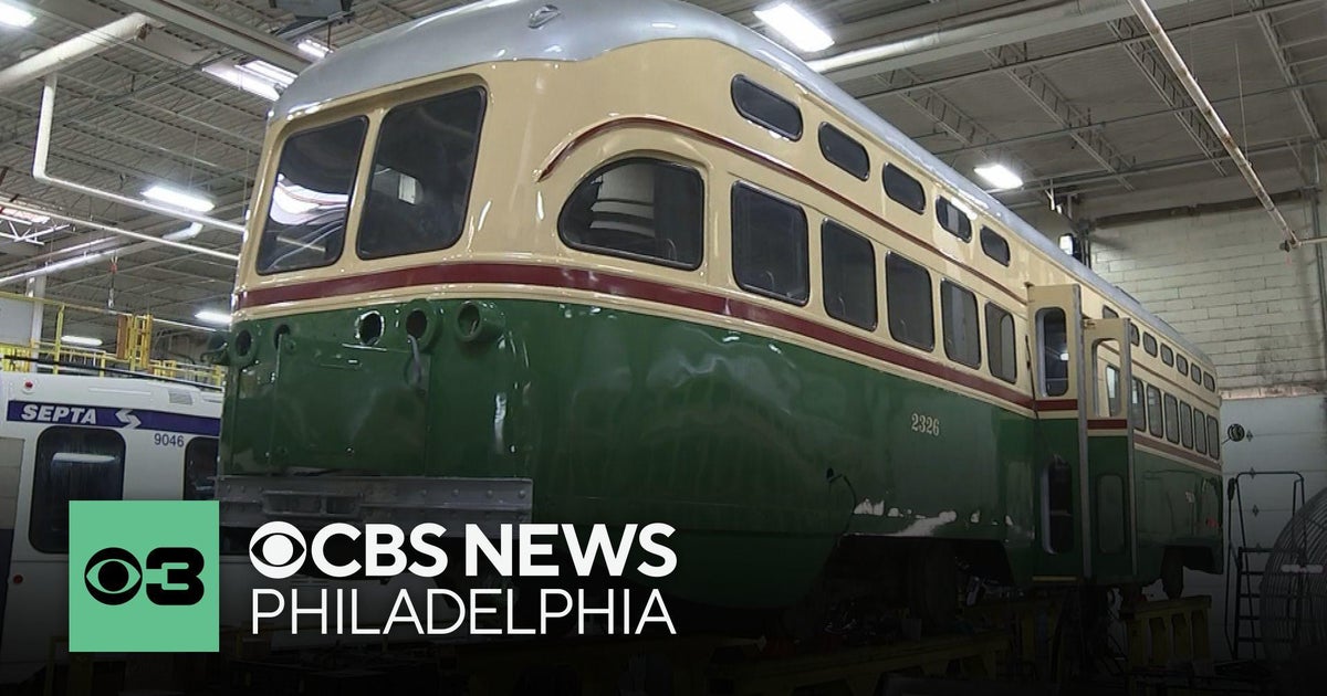 SEPTA bringing back retro trolleys this weekend from 1940s - CBS ...