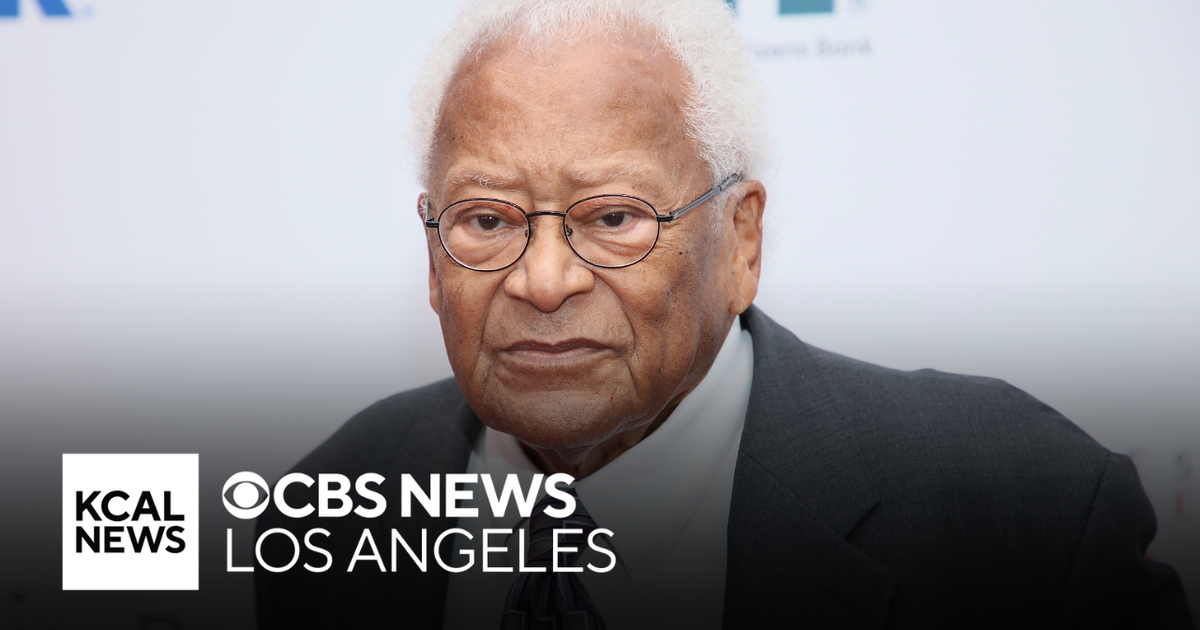 Remembering civil rights icon Reverend James Lawson - CBS Los Angeles
