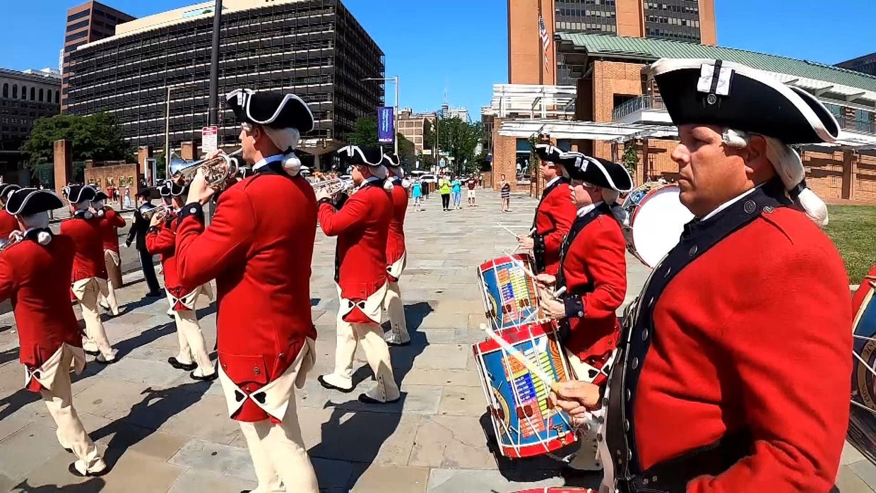 Philadelphia celebrates Flag Day at Independence Mall - CBS Philadelphia