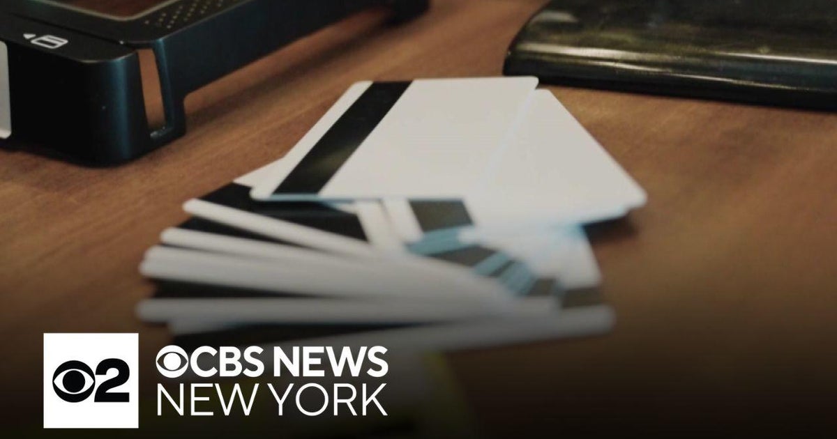 Over 80,000 New Yorkers victimized in SNAP card-skimming scam - CBS New ...