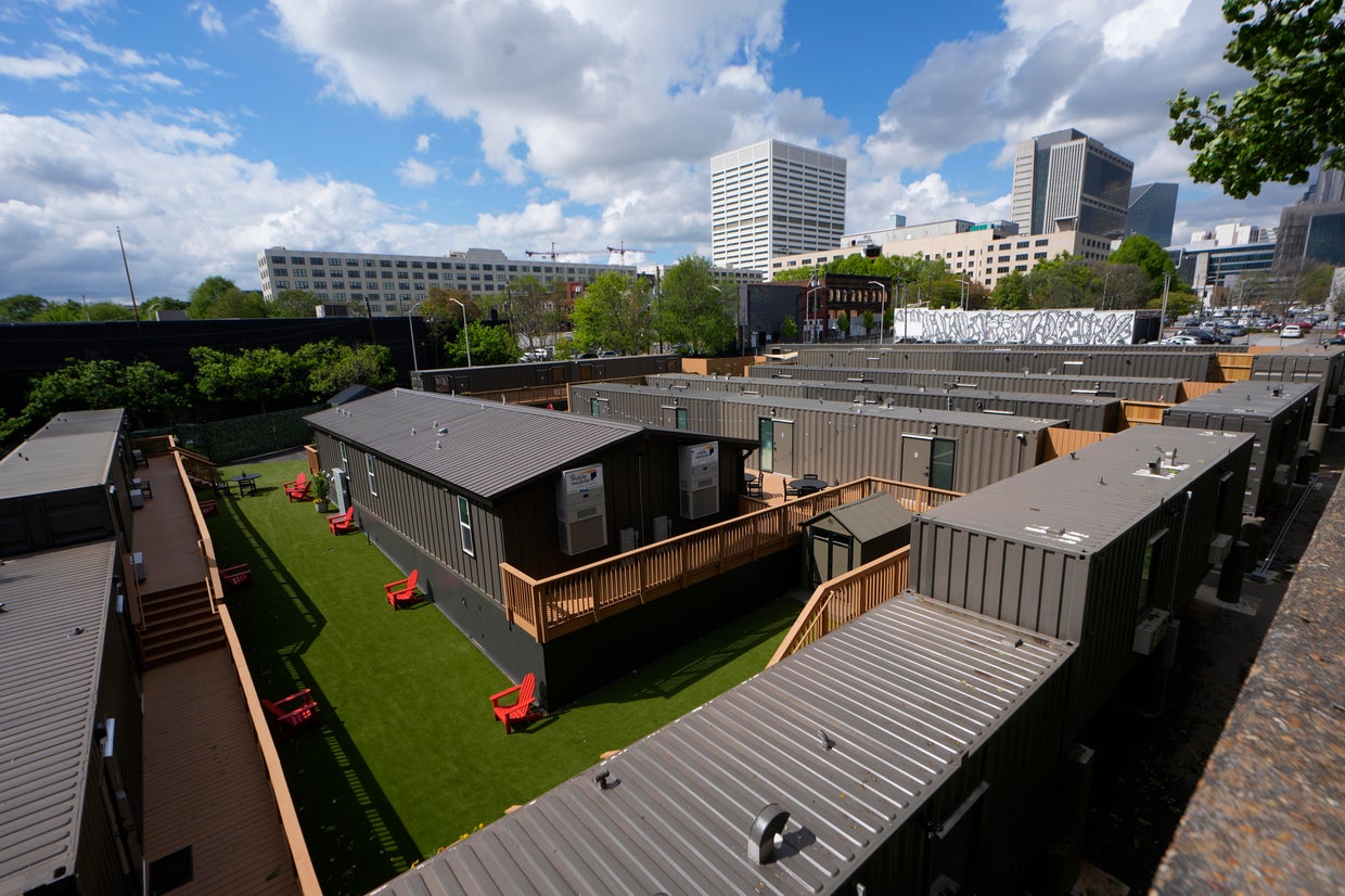 Micro communities offer homeless Americans safe shelter in growing ...