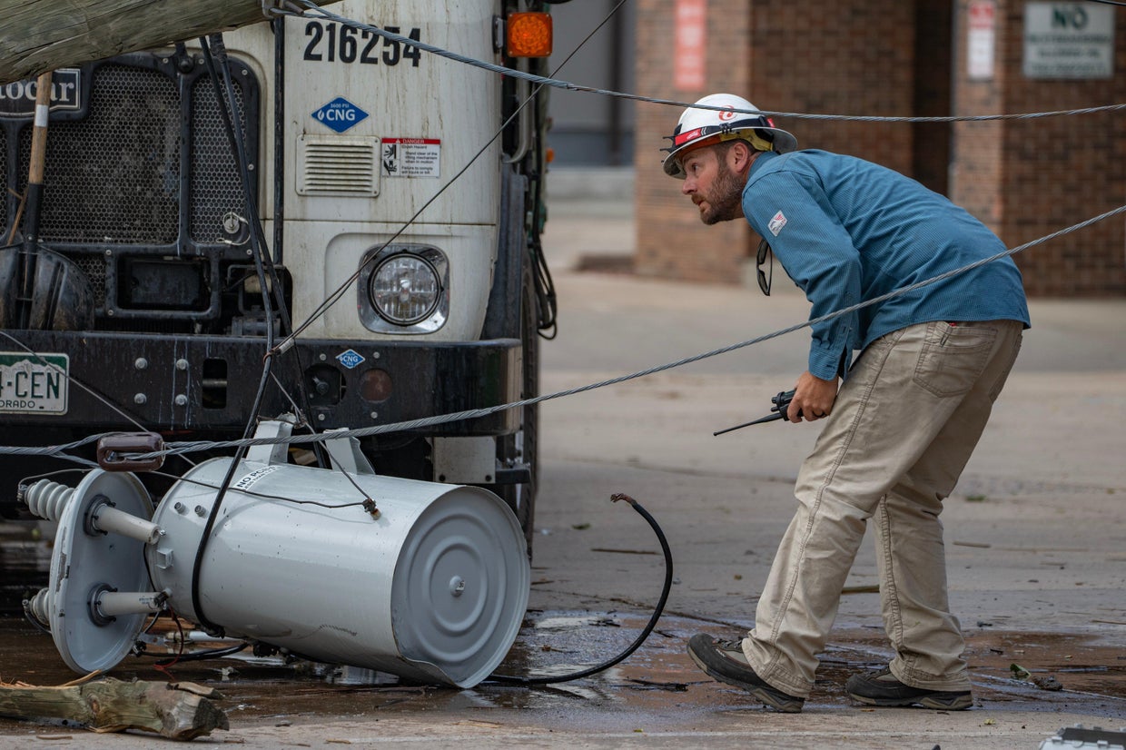 Trash truck snags overhead lines, knocks out power to dozens of ...