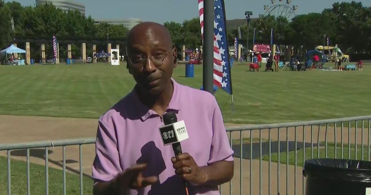 Excitement surrounds Addison's Kaboom Town fireworks display, airshow ...