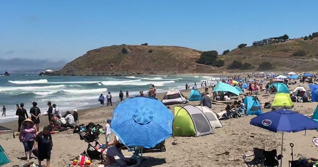 Bay Area beaches become magnet for heat-weary inland dwellers - CBS San ...