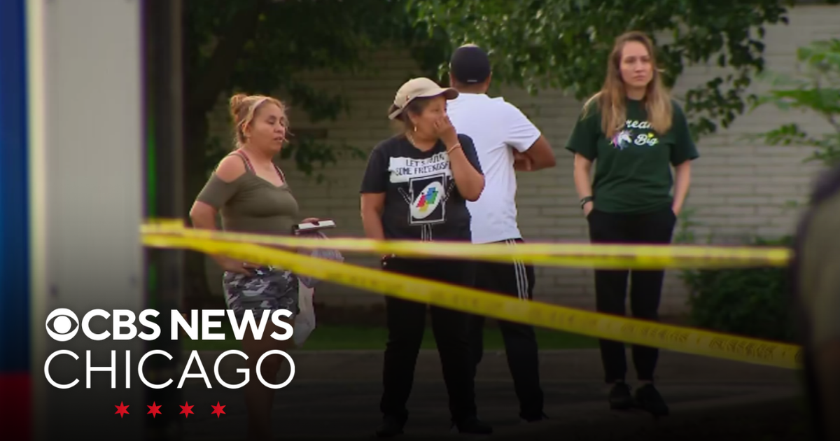 Armed robbery in Chicago suburb leads to fatal off-duty police shooting ...