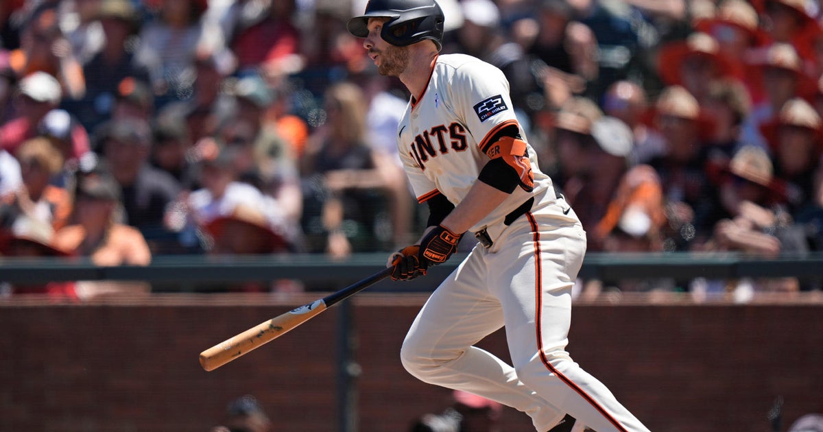 Giants deal outfielder Austin Slater to Reds for left-handed reliever ...